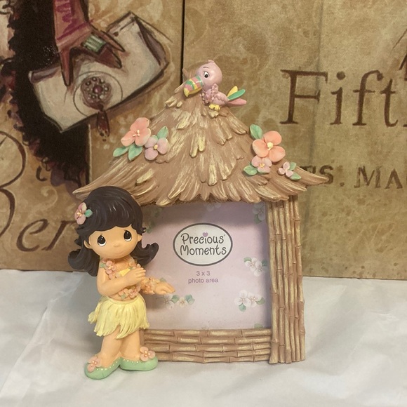 Precious Moments | Accents | Vintage Precious Moments Hawaii Exclusive ...